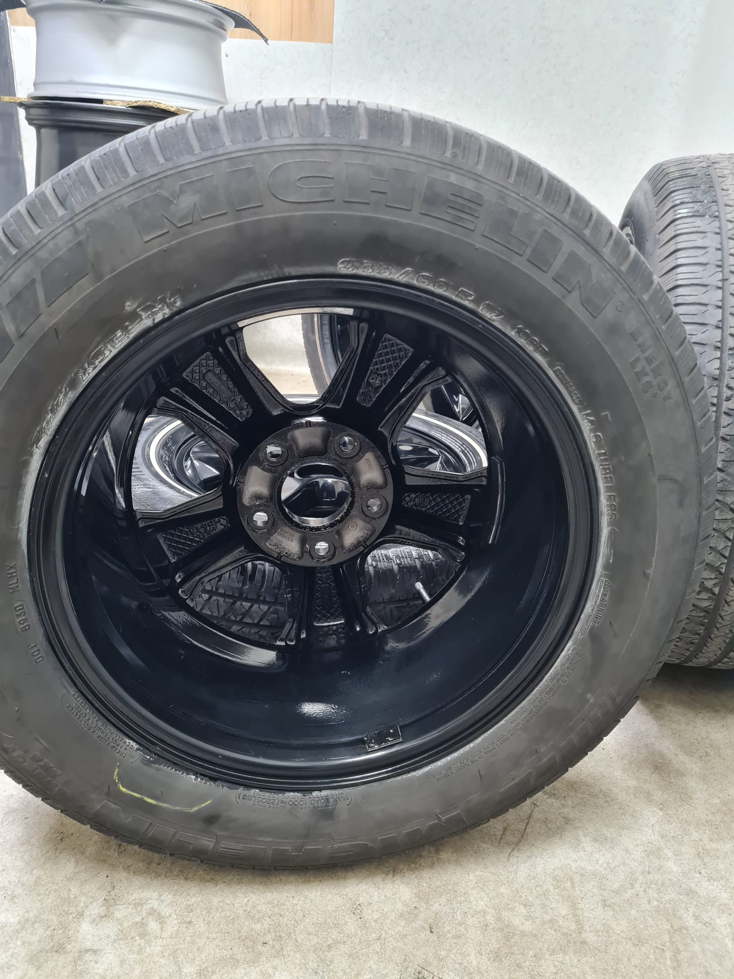 4x Genuine Refurbished Jeep Grand Cherokee alloy wheels with the tyres ...